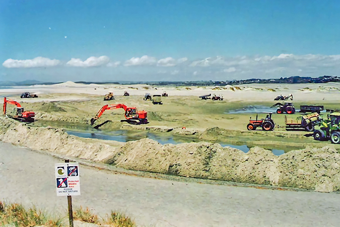 Mangawhai rogues reminisce on ‘the big dig’ anniversary - Local Matters