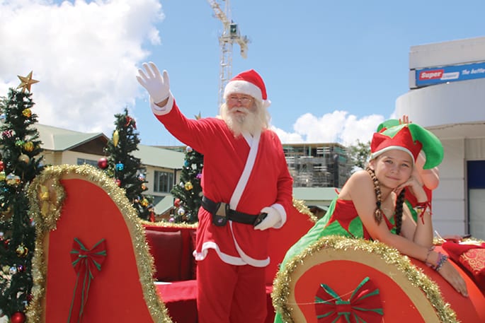 Big turnout as Summer Santa steals the show in Warkworth - Local Matters