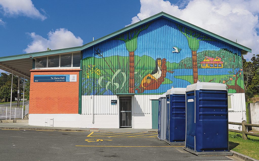 Te Hana business owners cop abuse over council-run toilets - Local Matters
